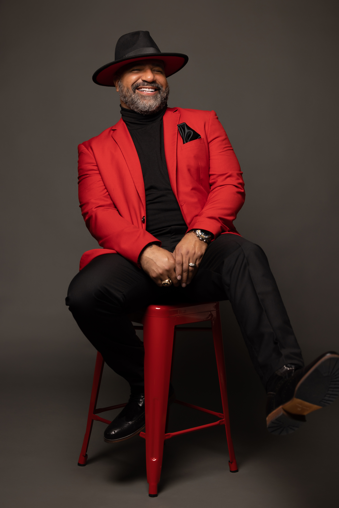 Singing Policeman Mervin Mayo Releases Christmas Tune And Video Singing Policeman Mervin Mayo Releases Christmas Tune And Video